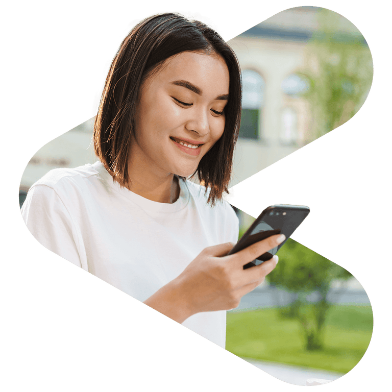 【事例：NTTドコモ】Snowflakeでペタバイト級データ基盤を刷新 NTTドコモのIDAP、運用効率とデータROIを 劇的に改善し高速・効率的なデータ分析を進化