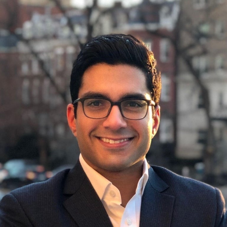 Announcing Claude Opus 4 and Claude Sonnet 4 on Snowflake Cortex AI