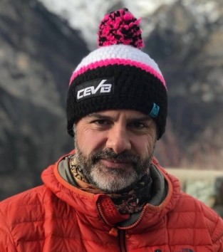 Build A Chat With Your Documents App Using RAG With Snowflake Cortex ...